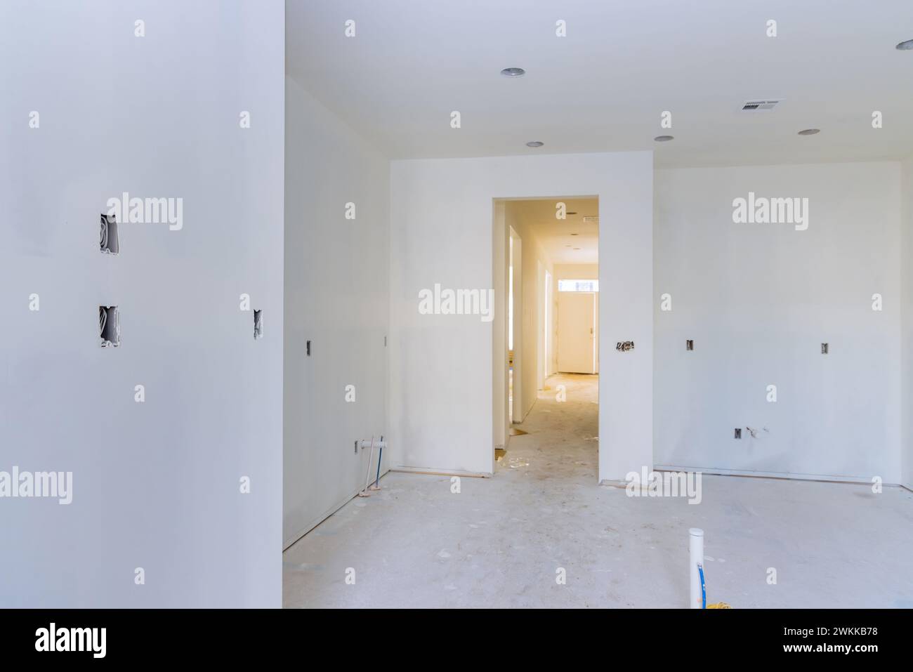 Final finishing touches hi-res stock photography and images - Alamy