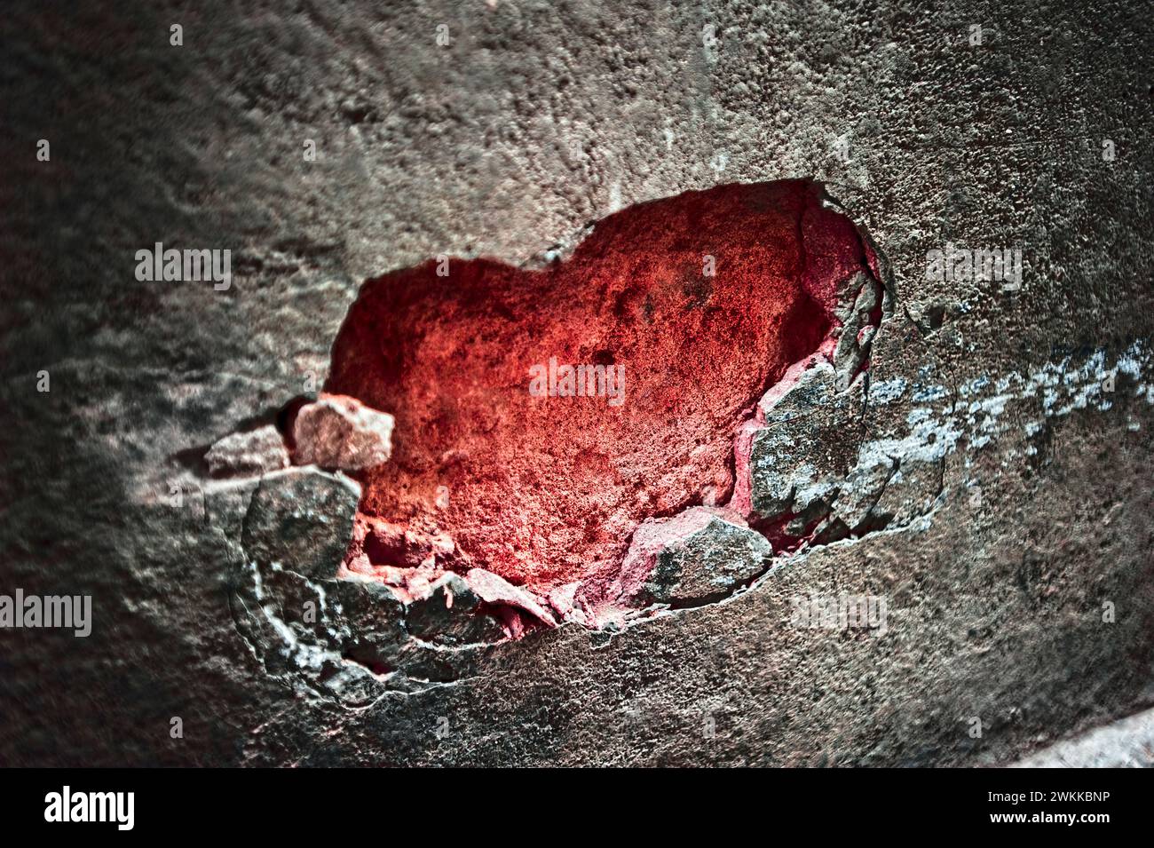 Heart shape recess in wall Stock Photo - Alamy