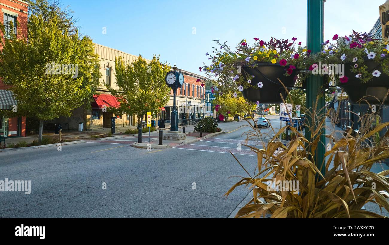 Aerial view main street local hi-res stock photography and images - Alamy