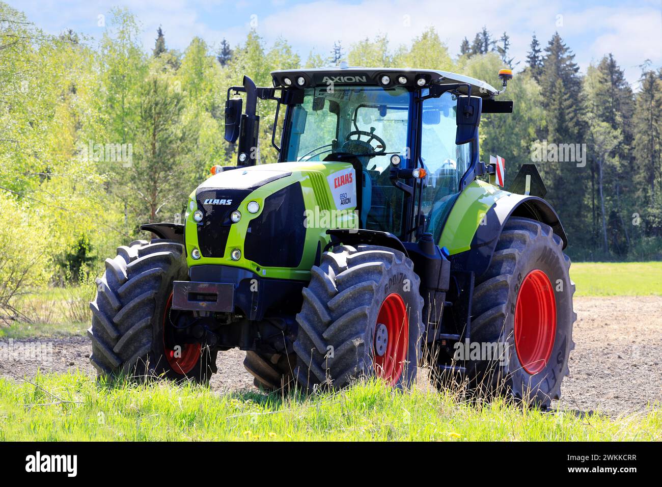 Claas tractor hi-res stock photography and images - Alamy