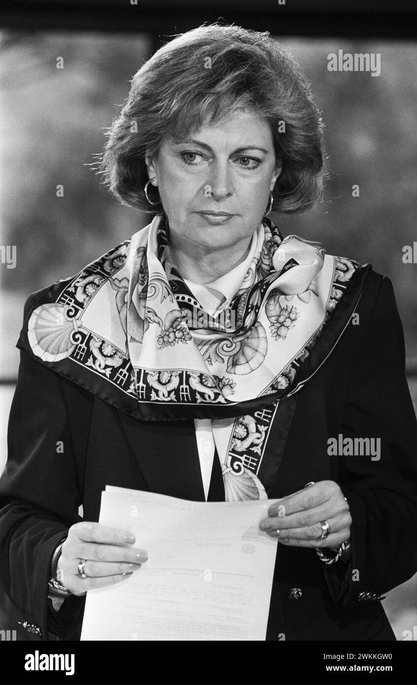 Bundesverteidigungsministerium Black and White Stock Photos & Images ...