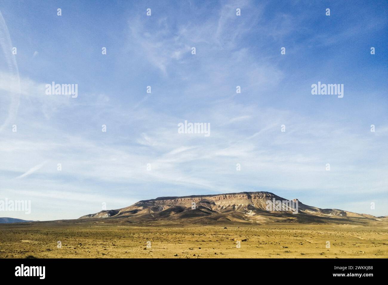 Syria, desert surroundings of Tadmor Stock Photo - Alamy