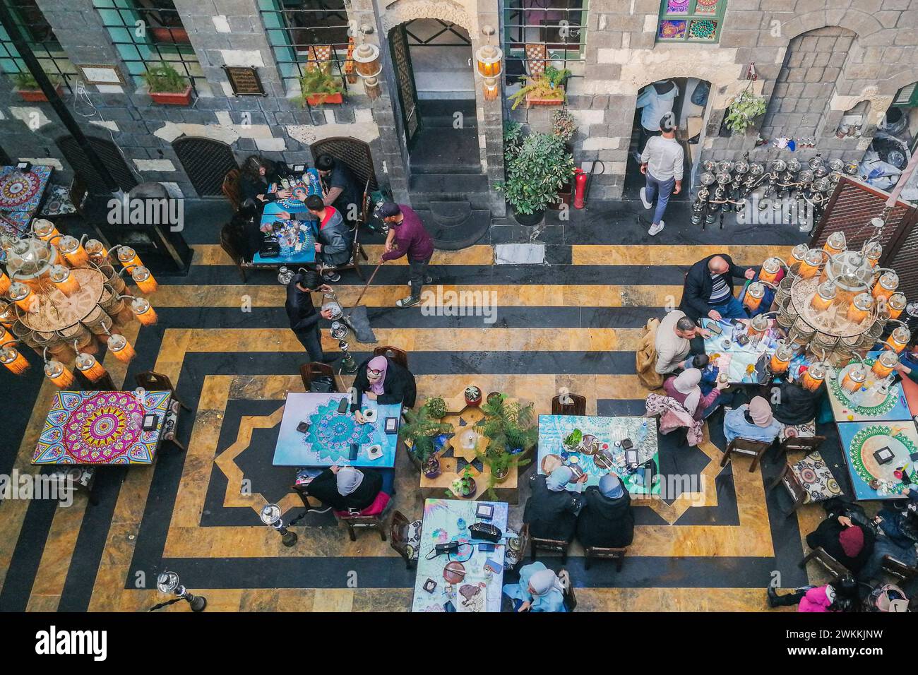 Syria, Damascus, local restaurant Stock Photo - Alamy