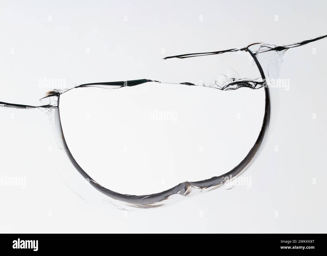 Cracked glass panel on hi-res stock photography and images - Alamy