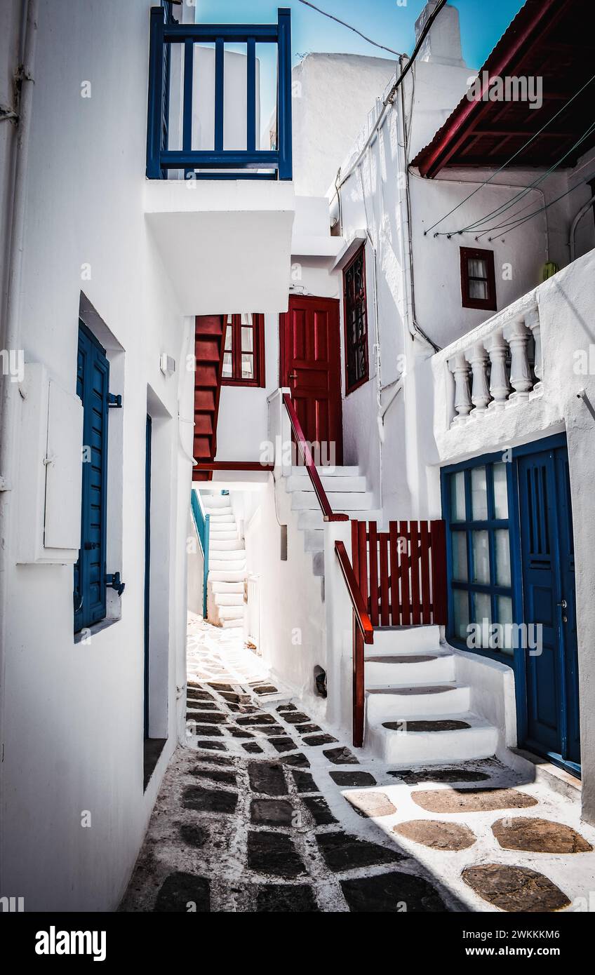 Narrow stone streets of Mykonos Stock Photo - Alamy