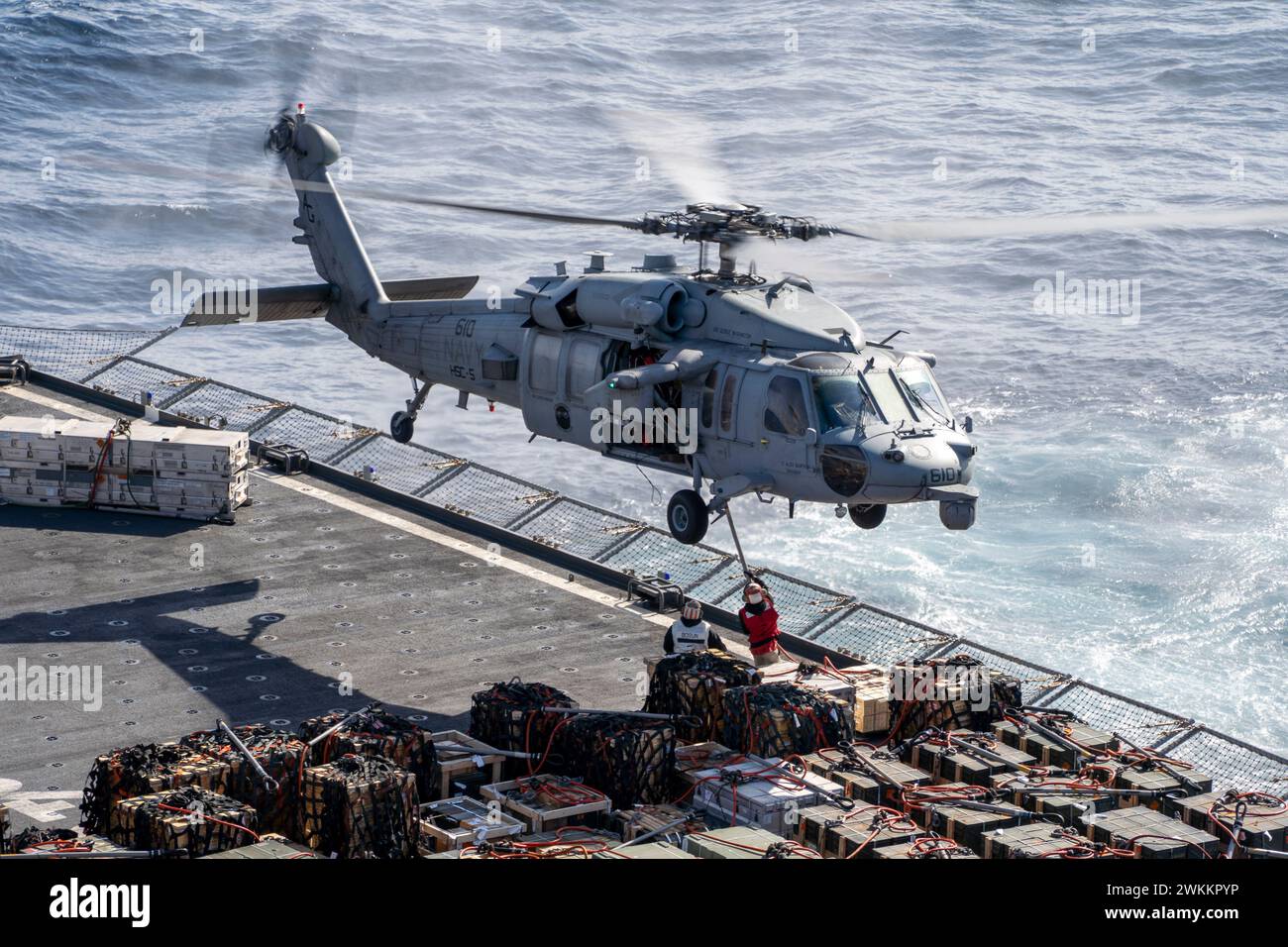 USS George Washington conducts vertical replenishment in the Atlantic ...