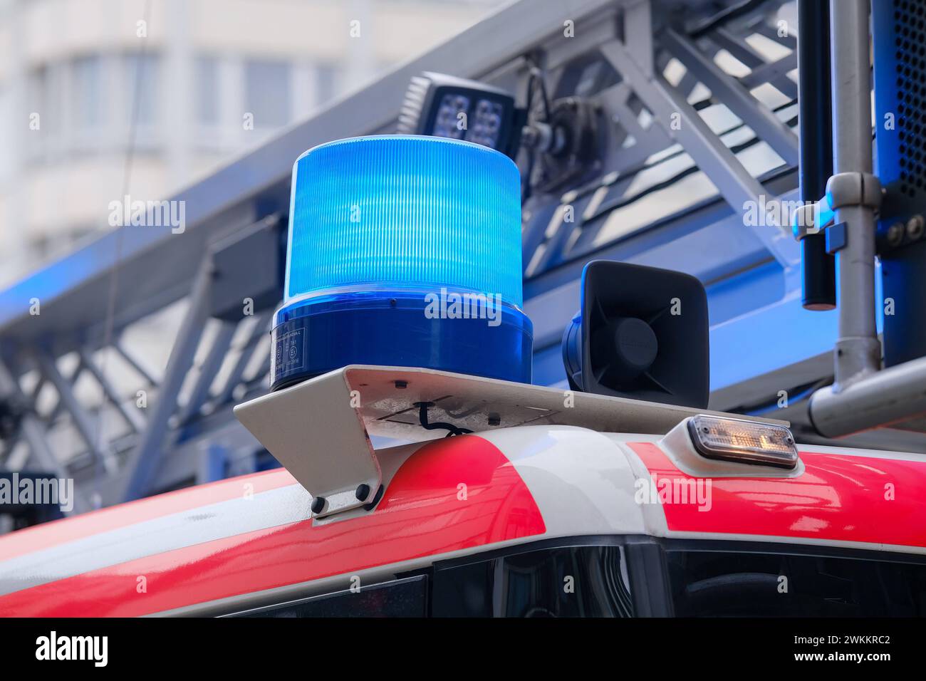 Düsseldorf 21.02.2024 Feuerwehr Blaulicht Sondersignal Notfall ...
