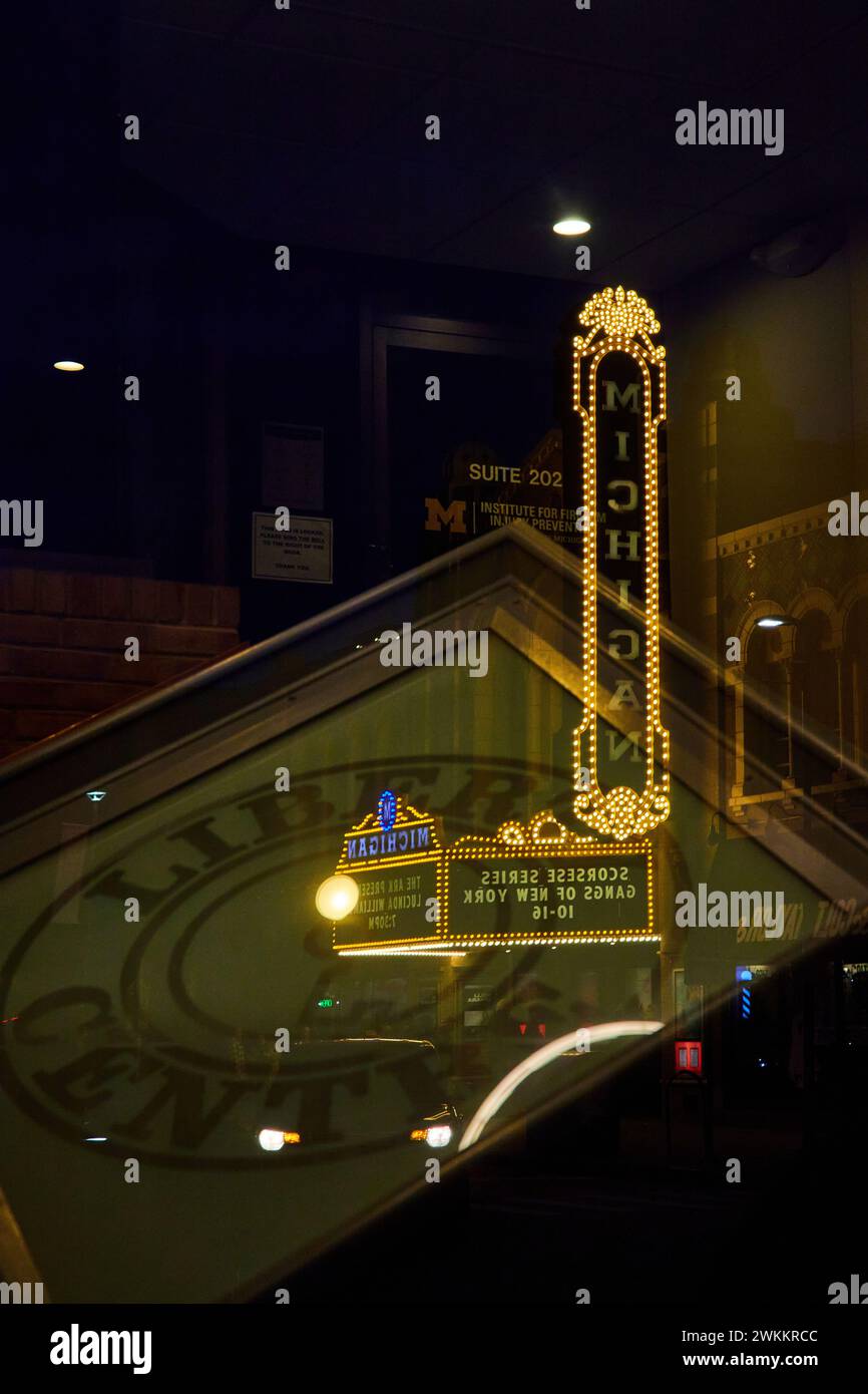 Historical movie theater marquee hi-res stock photography and images - Alamy