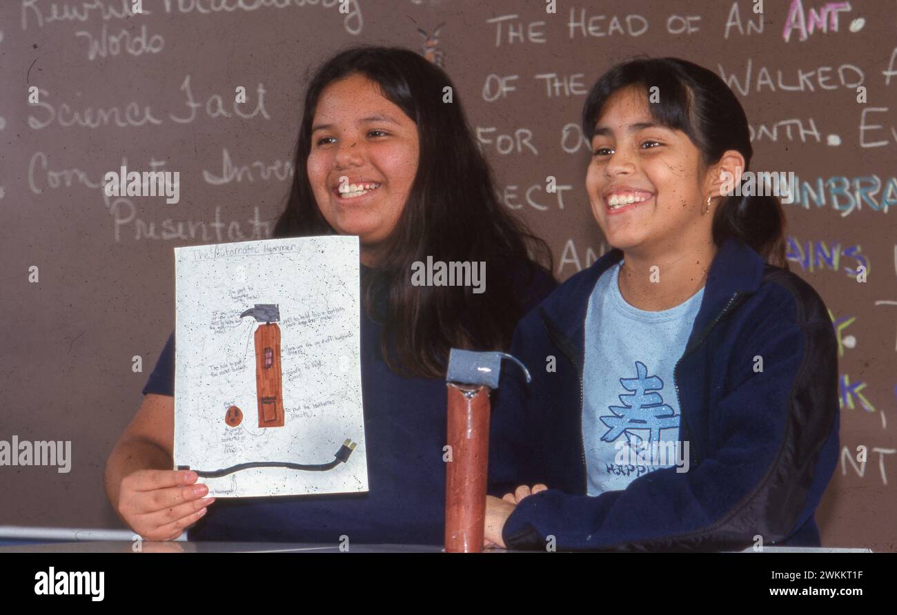 Teen science water hi-res stock photography and images - Alamy