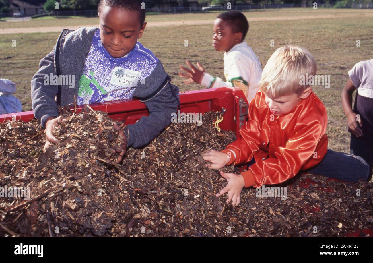 School grounds bin hi-res stock photography and images - Alamy