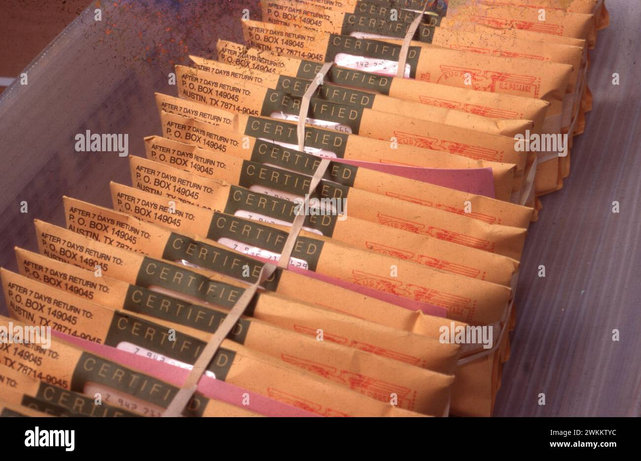 Is soon ready for delivery hi-res stock photography and images - Alamy