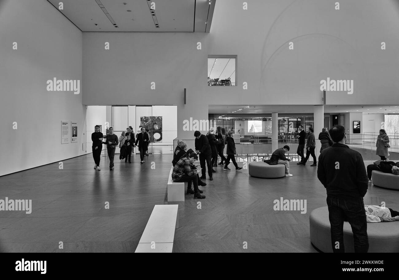 MOMA art museum New York Stock Photo - Alamy