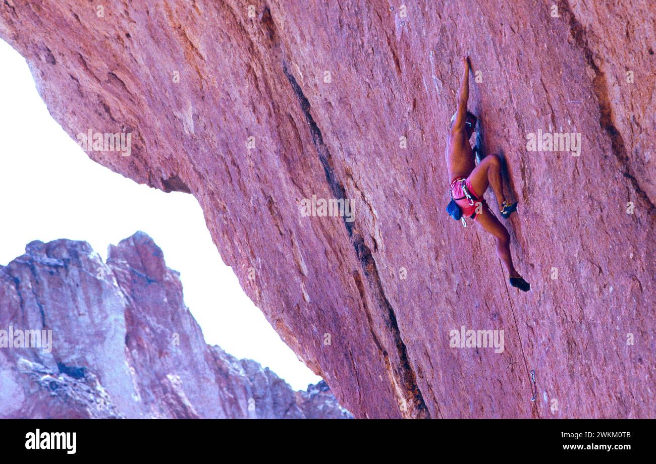climbing State Park Smith Rocks, Oregon, USA Stock Photo - Alamy