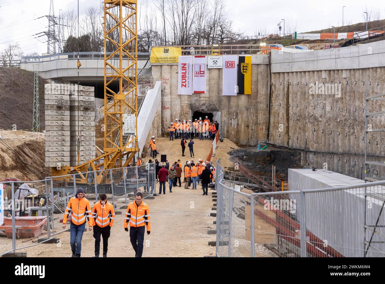 Symbolischer Tunneldurchschlag an der 660 Meter langen sogenannten ...