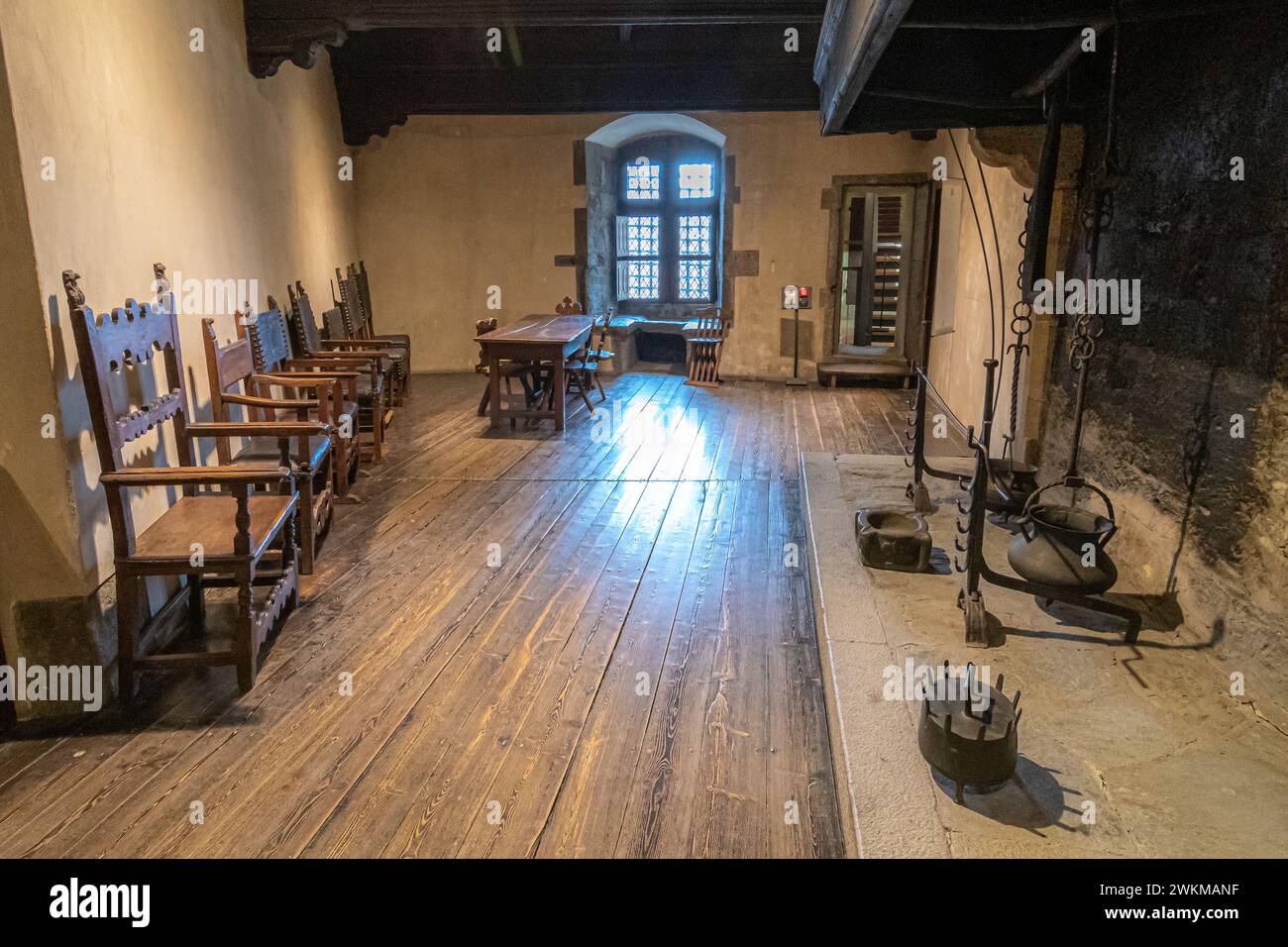 Medieval kitchen hi-res stock photography and images - Alamy