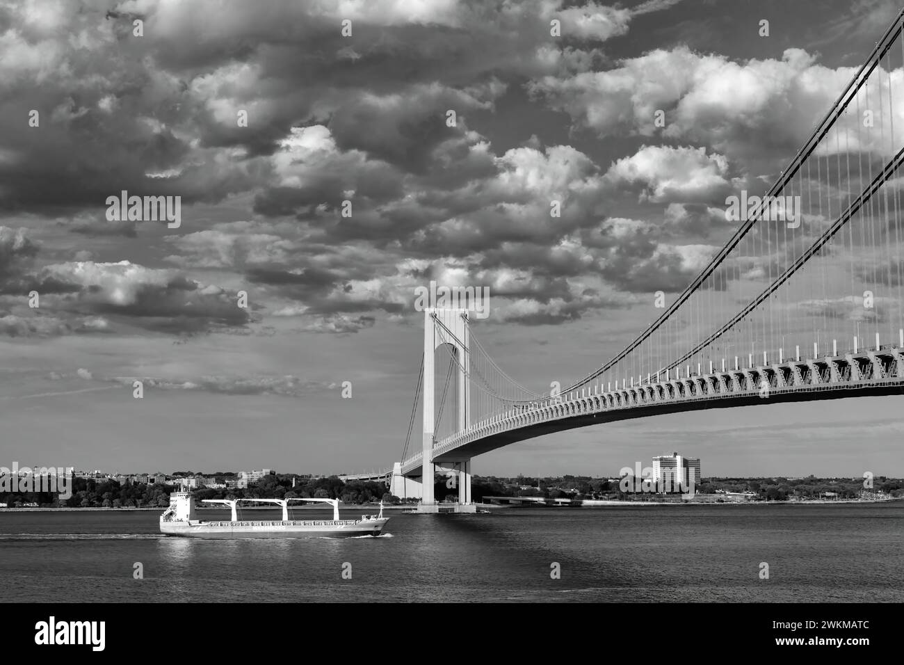 The Verrazzano-Narrows Bridge is a suspension bridge connecting the New ...