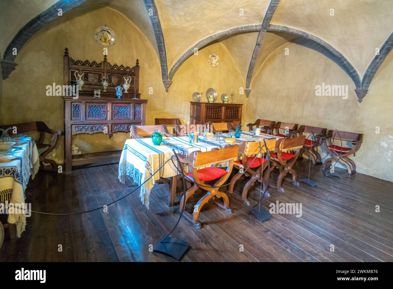 Medieval table and kitchen in Chateau d'Issogne is a medieval and ...