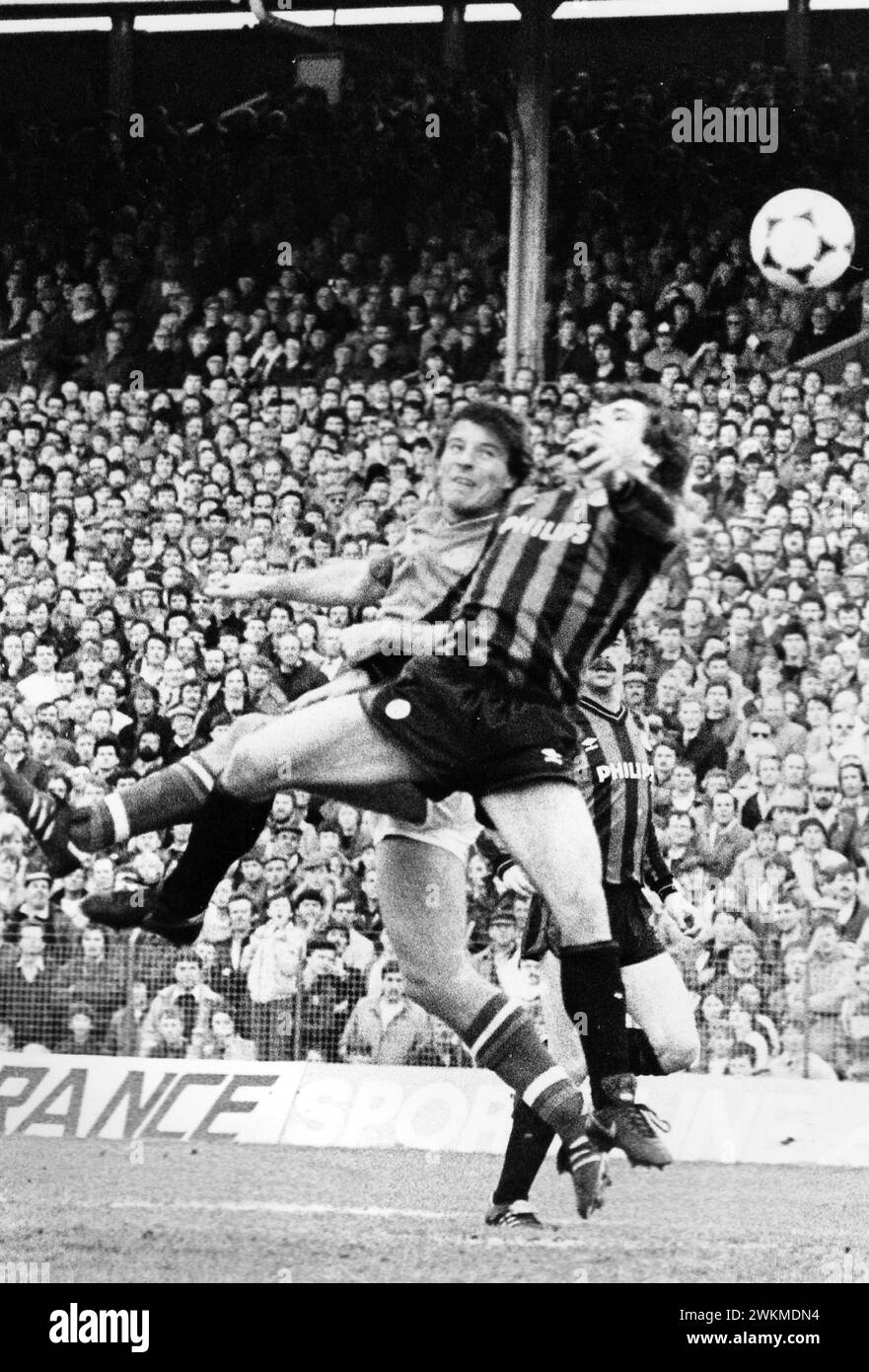 POMPEY'S NICKY MORGAN IS BEATEN IN THE AIR BY MANCHESTER CITY'S PAUL ...