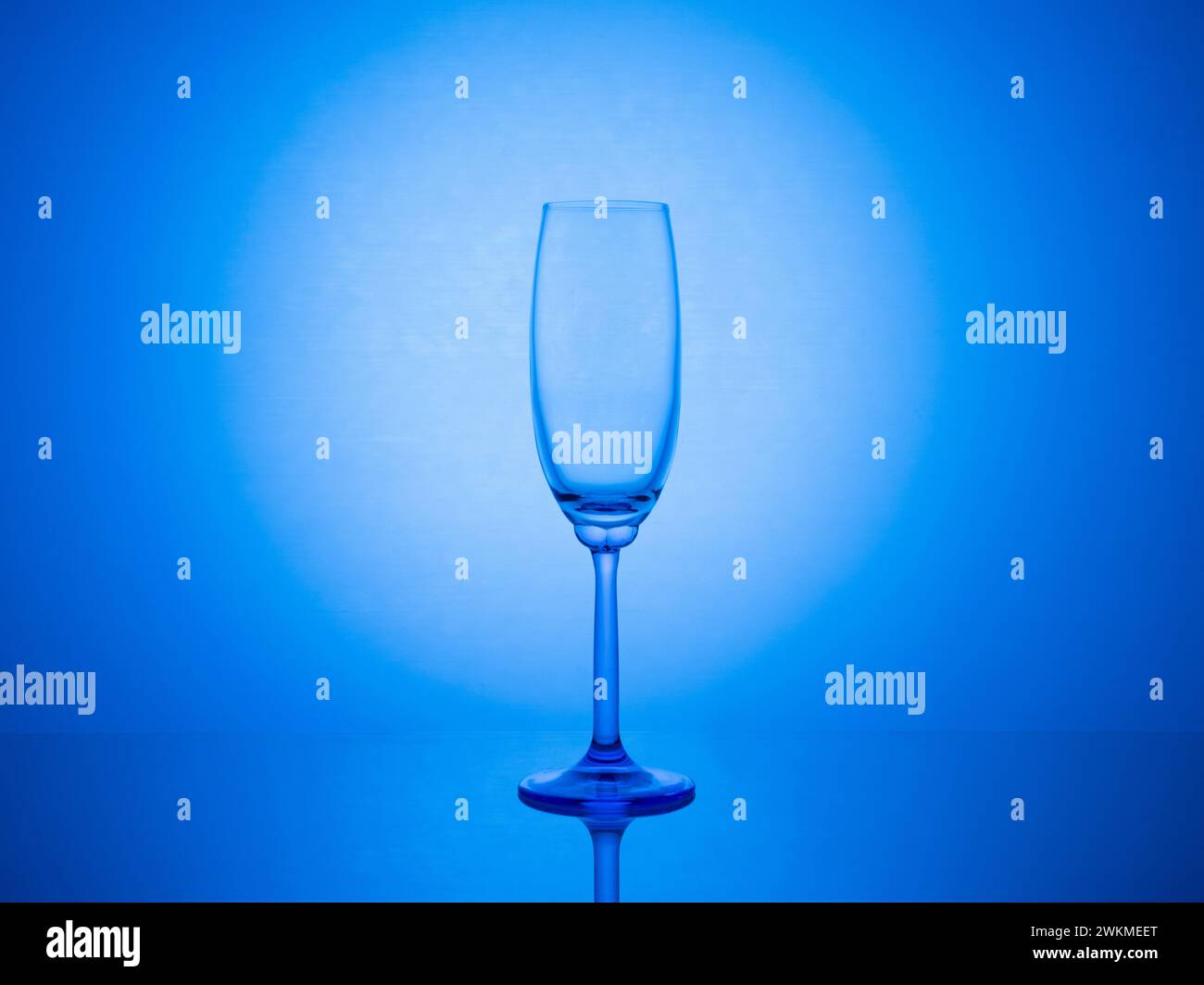 Visual backdrop hi-res stock photography and images - Alamy