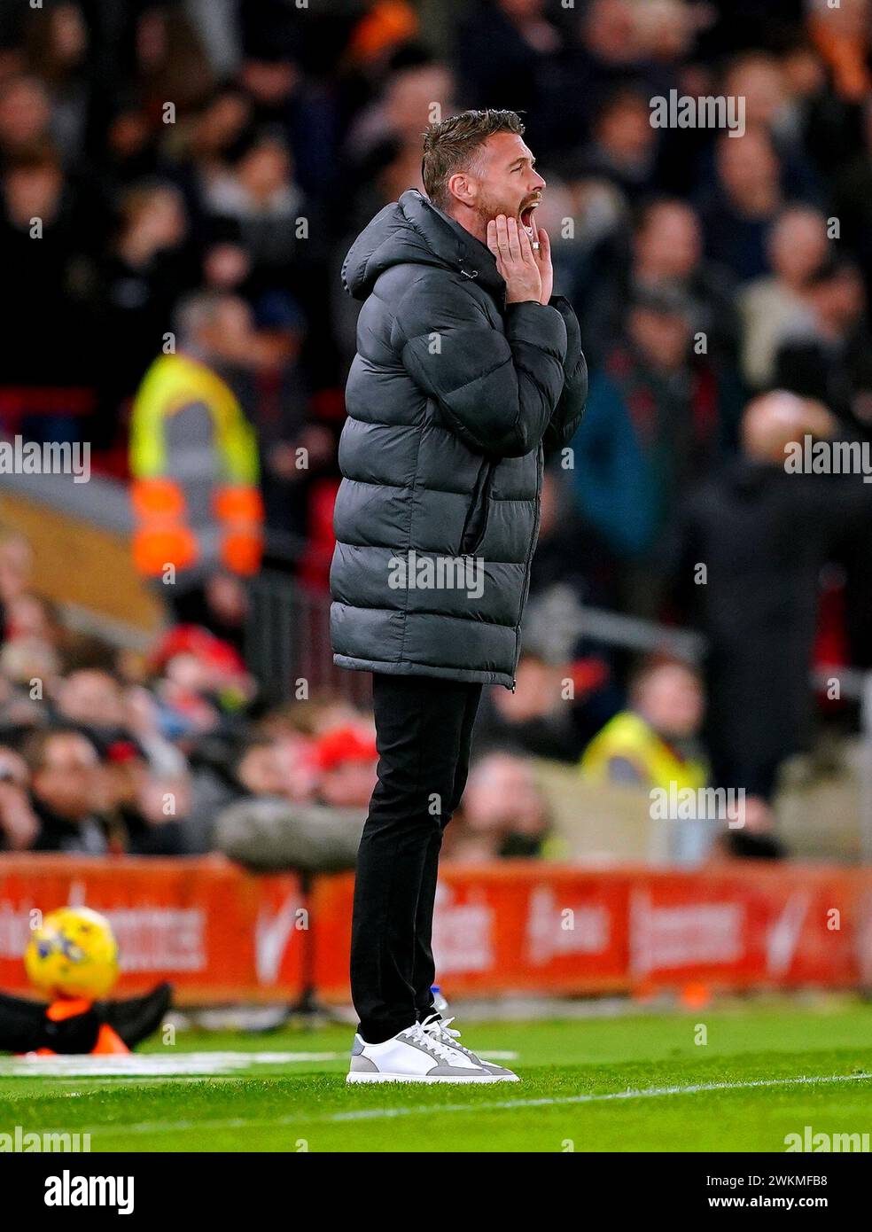 Luton Town manager Rob Edwards during the Premier League match at ...