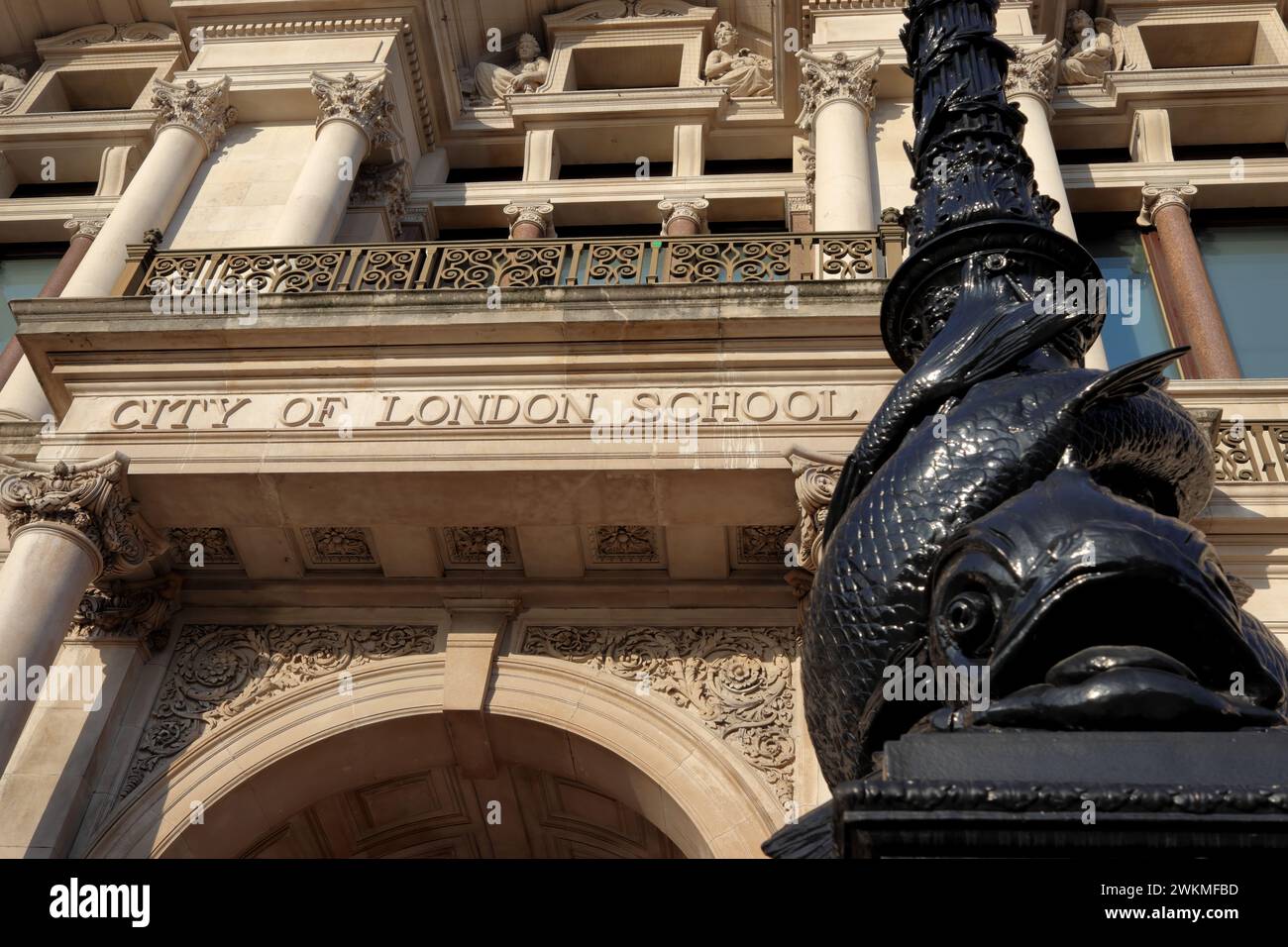 Victoria embankment 60 hi-res stock photography and images - Alamy