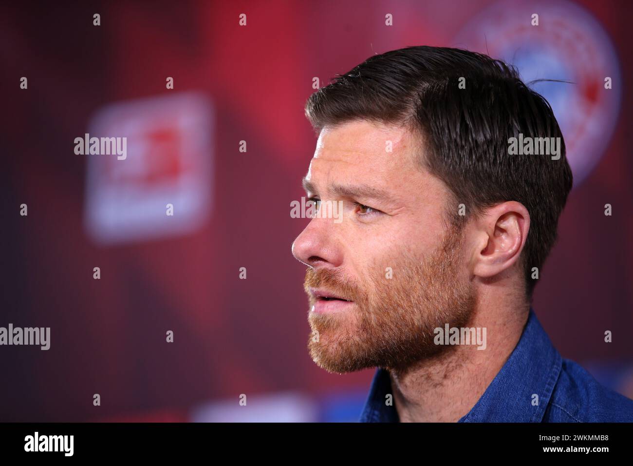Xabi Alonso FC Bayern München presskonferenz from Bayern Munich player ...