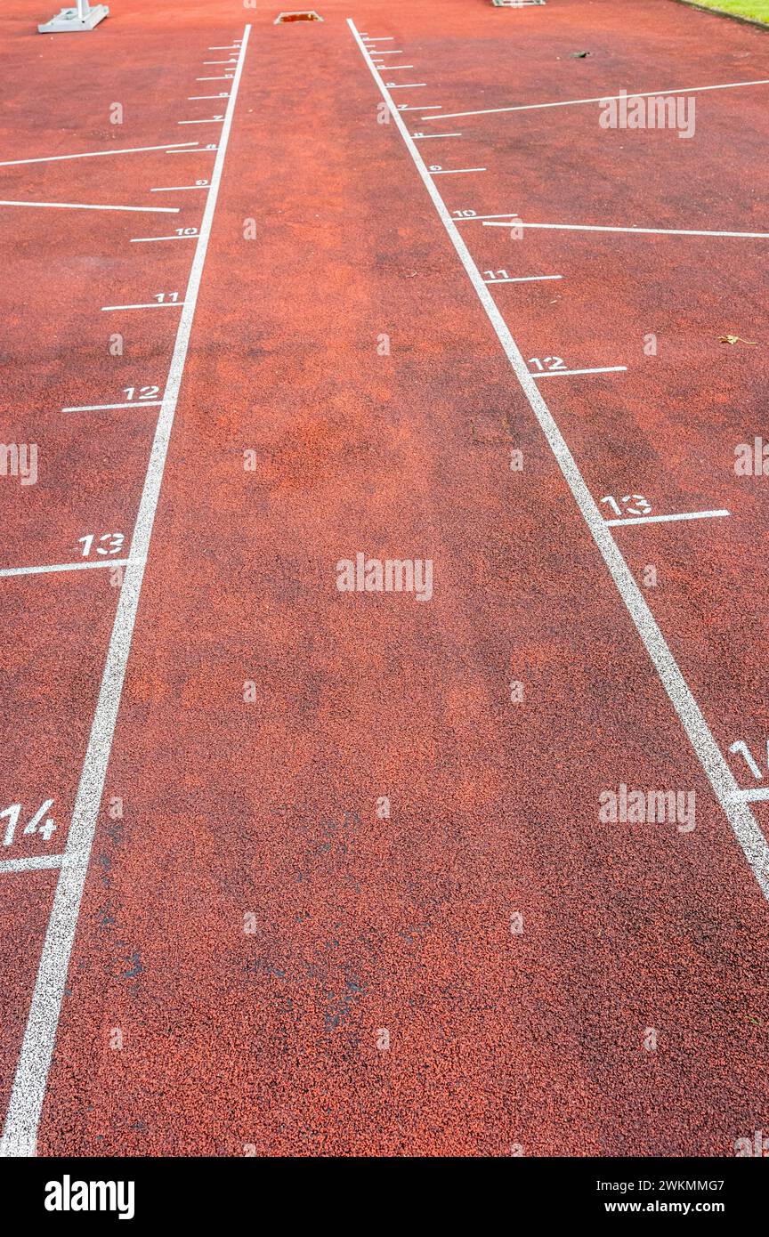 Jump pit hi-res stock photography and images - Alamy