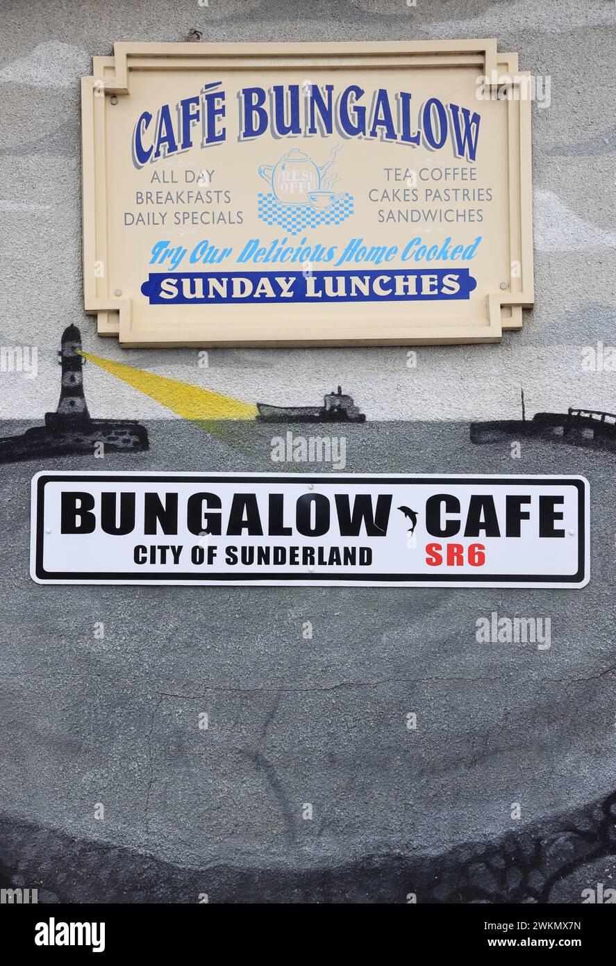 Bungalow cafe roker hi-res stock photography and images - Alamy