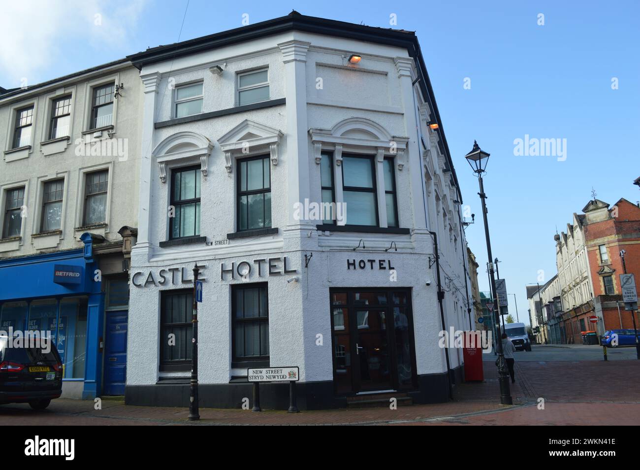 The castle luxury hotel neath hi-res stock photography and images - Alamy