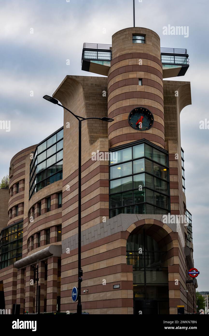 LONDON, ENGLAND - APRIL 26th, 2023: Modern bicolour building, No 1 ...