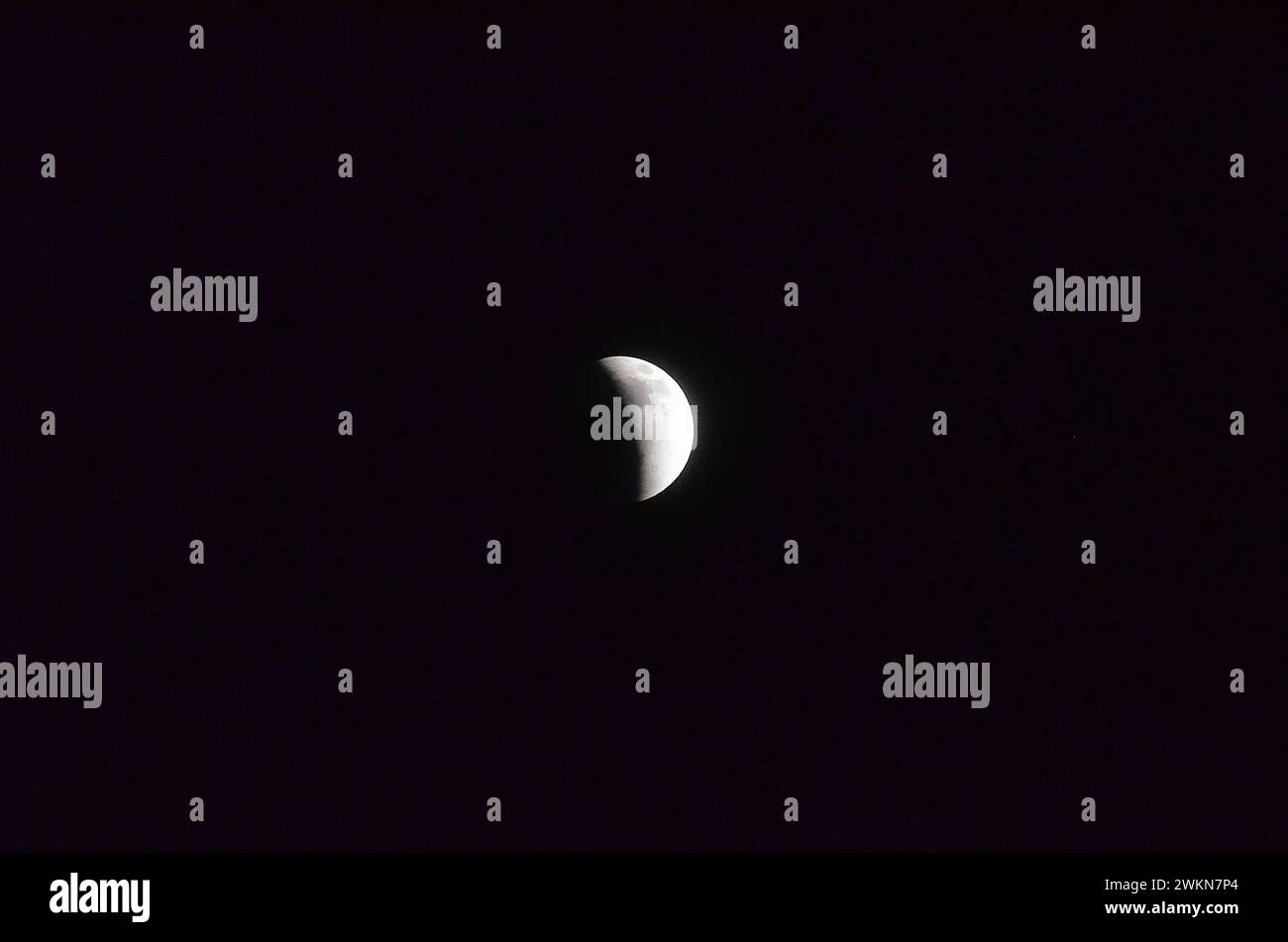 Telescope moon eclipse hi-res stock photography and images - Alamy