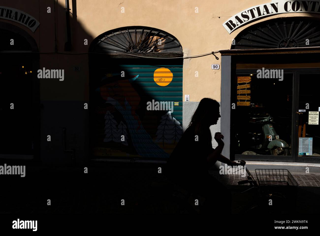 Daily life in Lucca, Italy Stock Photo - Alamy