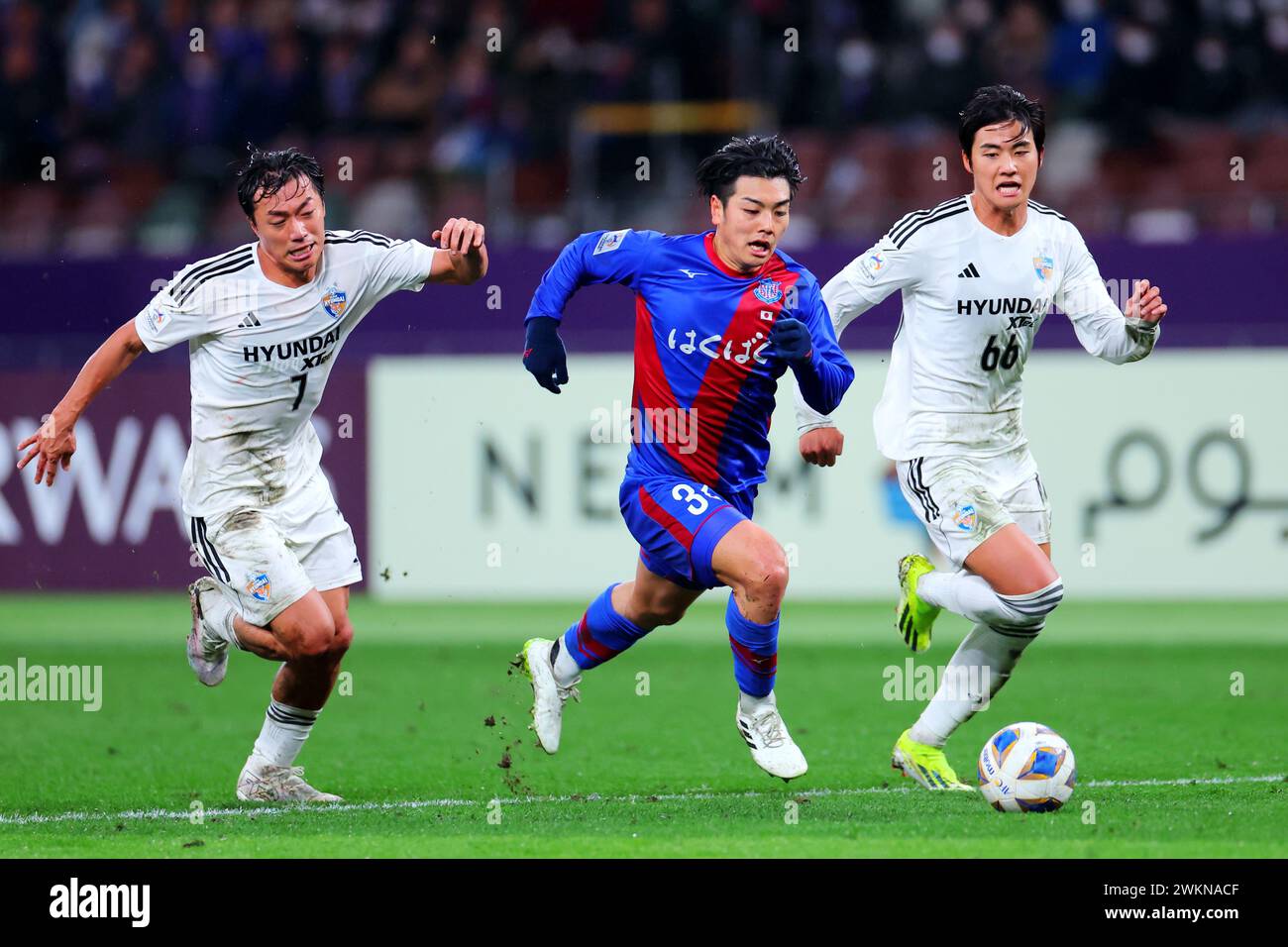 National Stadium, Tokyo, Japan. 21st Feb, 2024. (L-R) Ko Seung-Beom ...