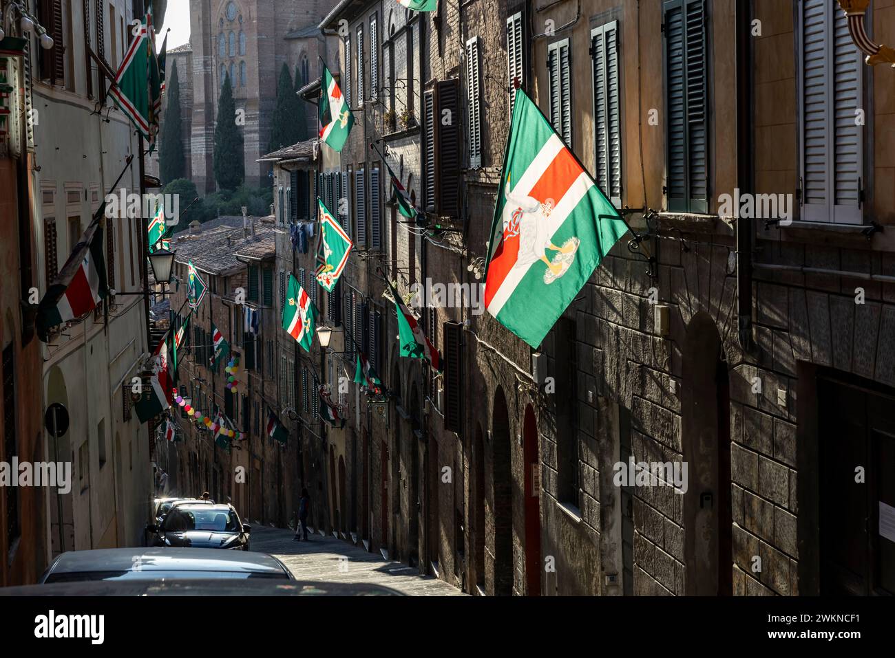 Off the beaten path hi-res stock photography and images - Alamy