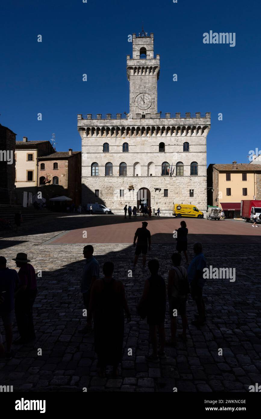 Montelpuciano is one of the Tuscan countrysideÕs best known towns for ...