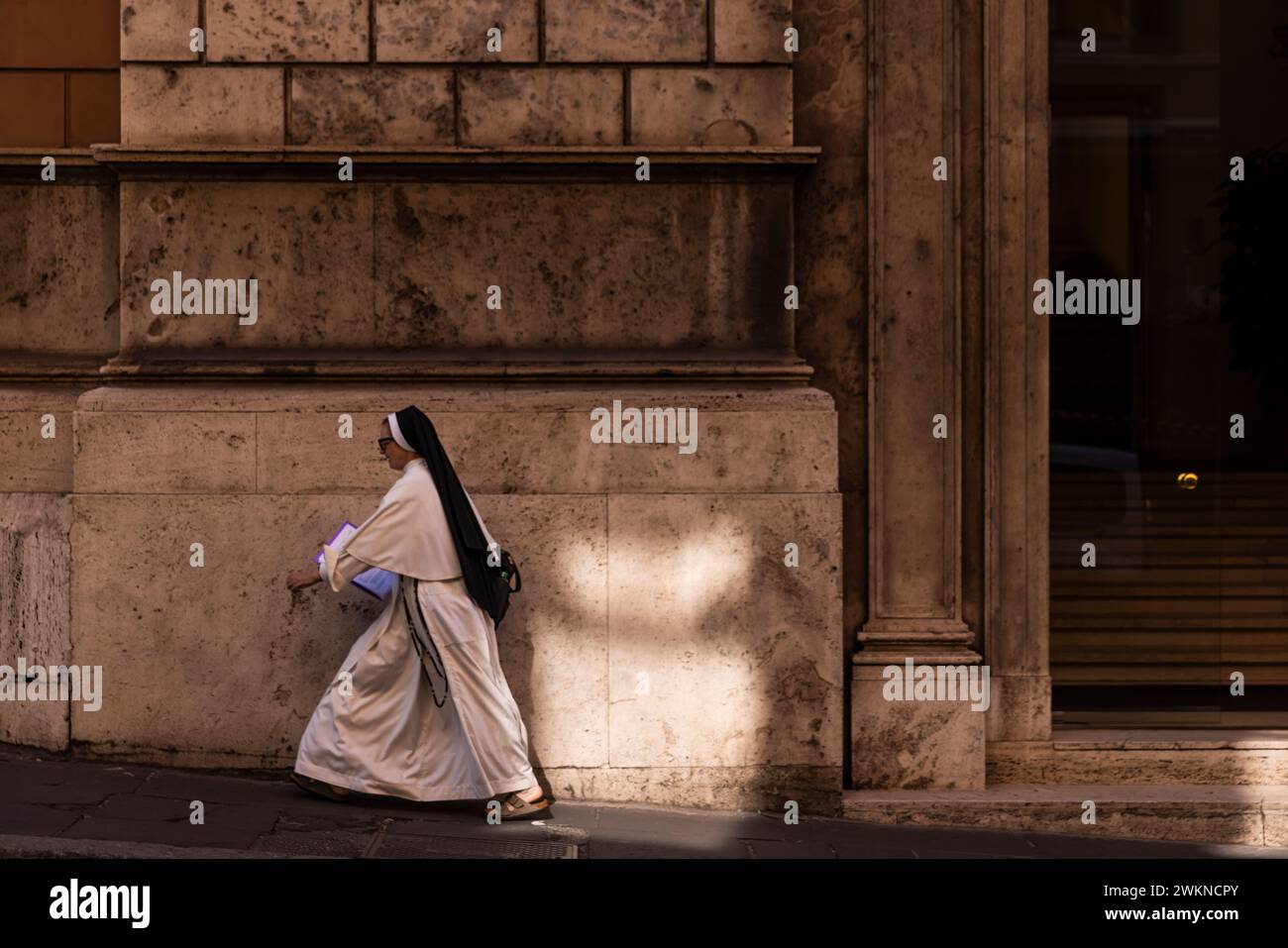 Daily life in Rome, Italy Stock Photo - Alamy