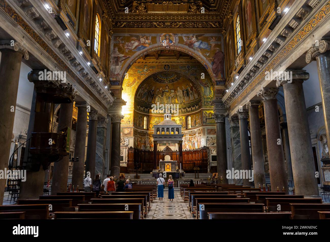 Santa Maria in Trastevere, one of RomeÕs oldest churches Stock Photo ...