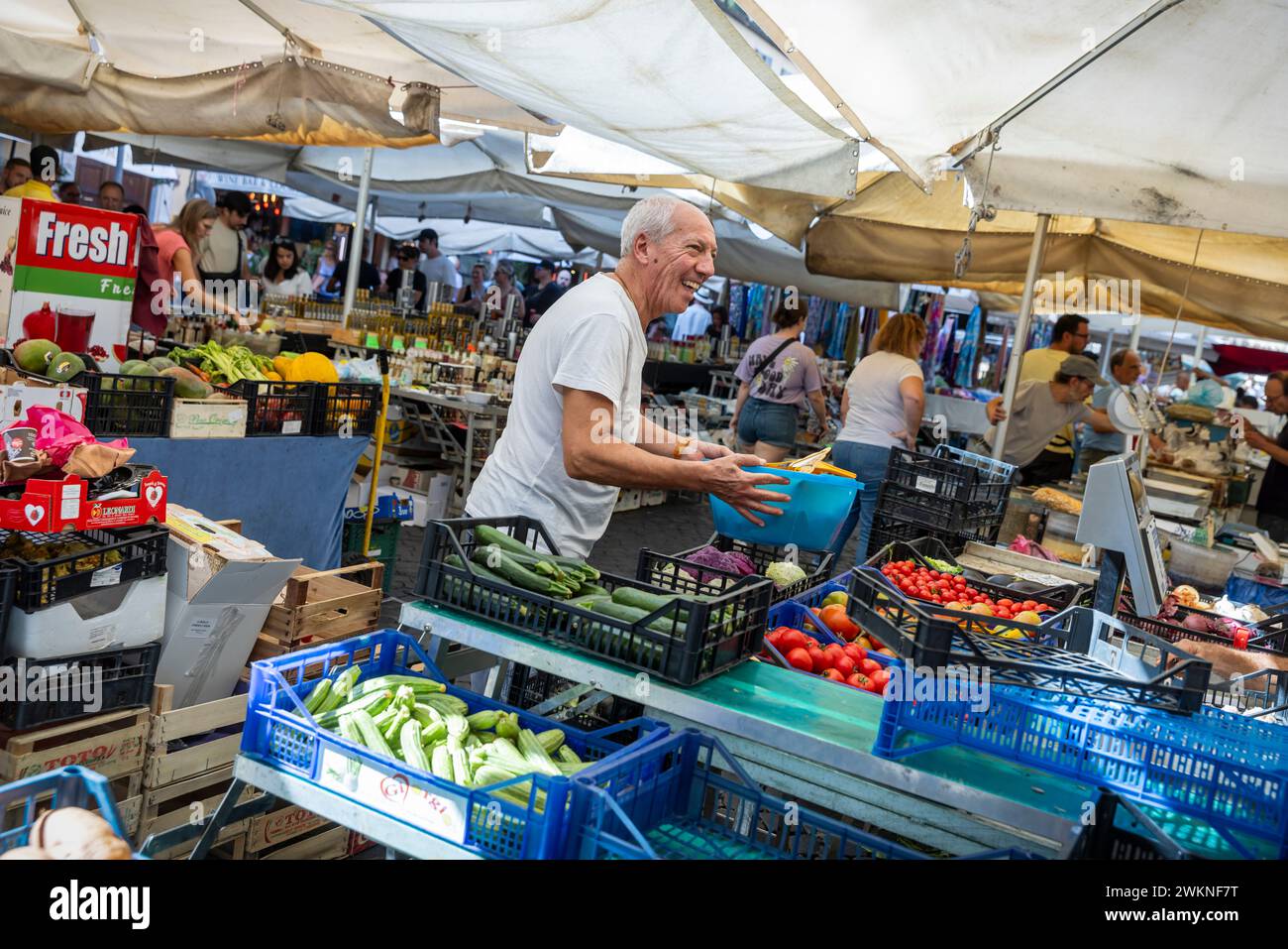 Campo de fiore hi-res stock photography and images - Alamy