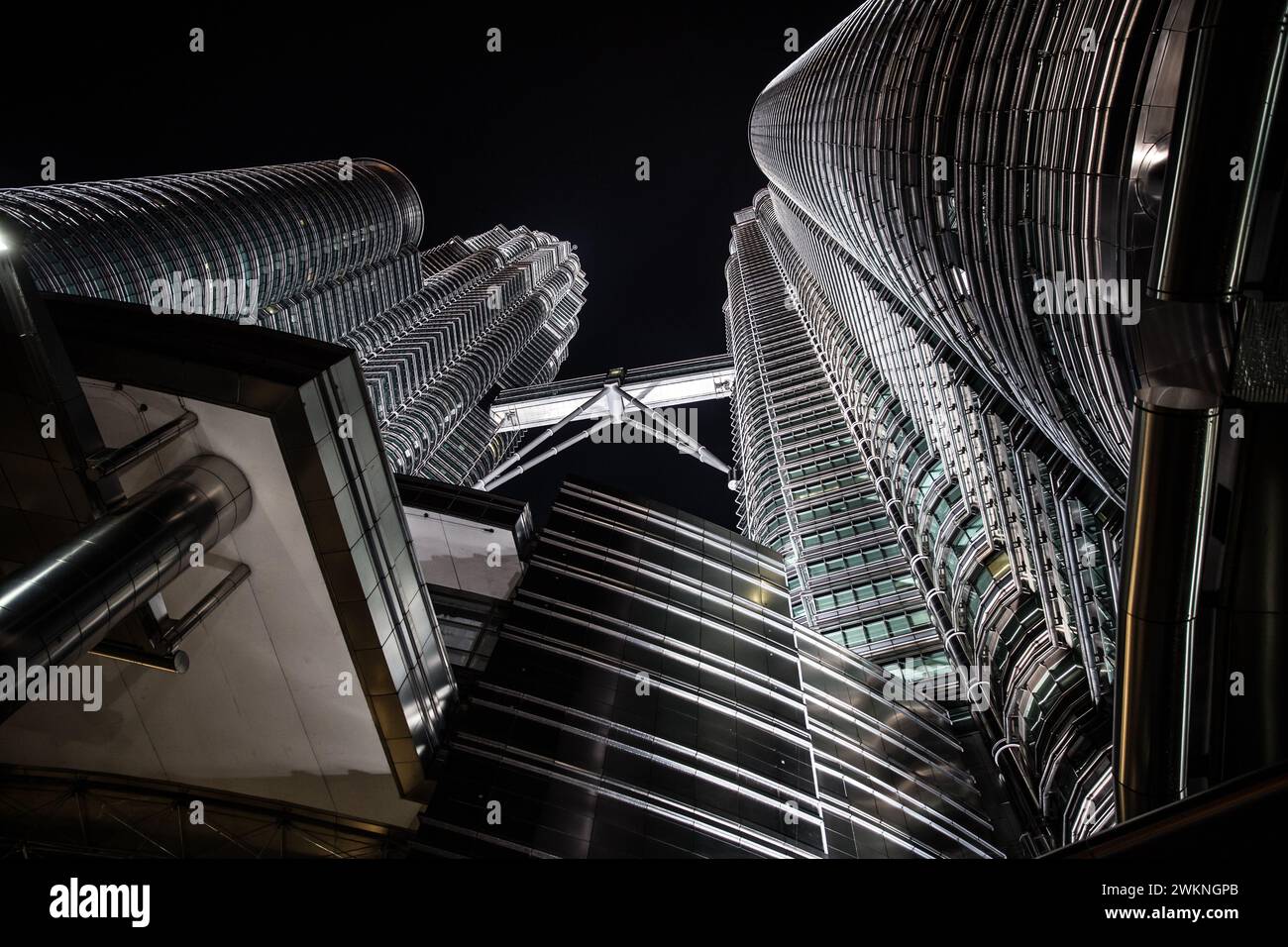 Bridge Connecting Towers in Malaysia Stock Photo - Alamy