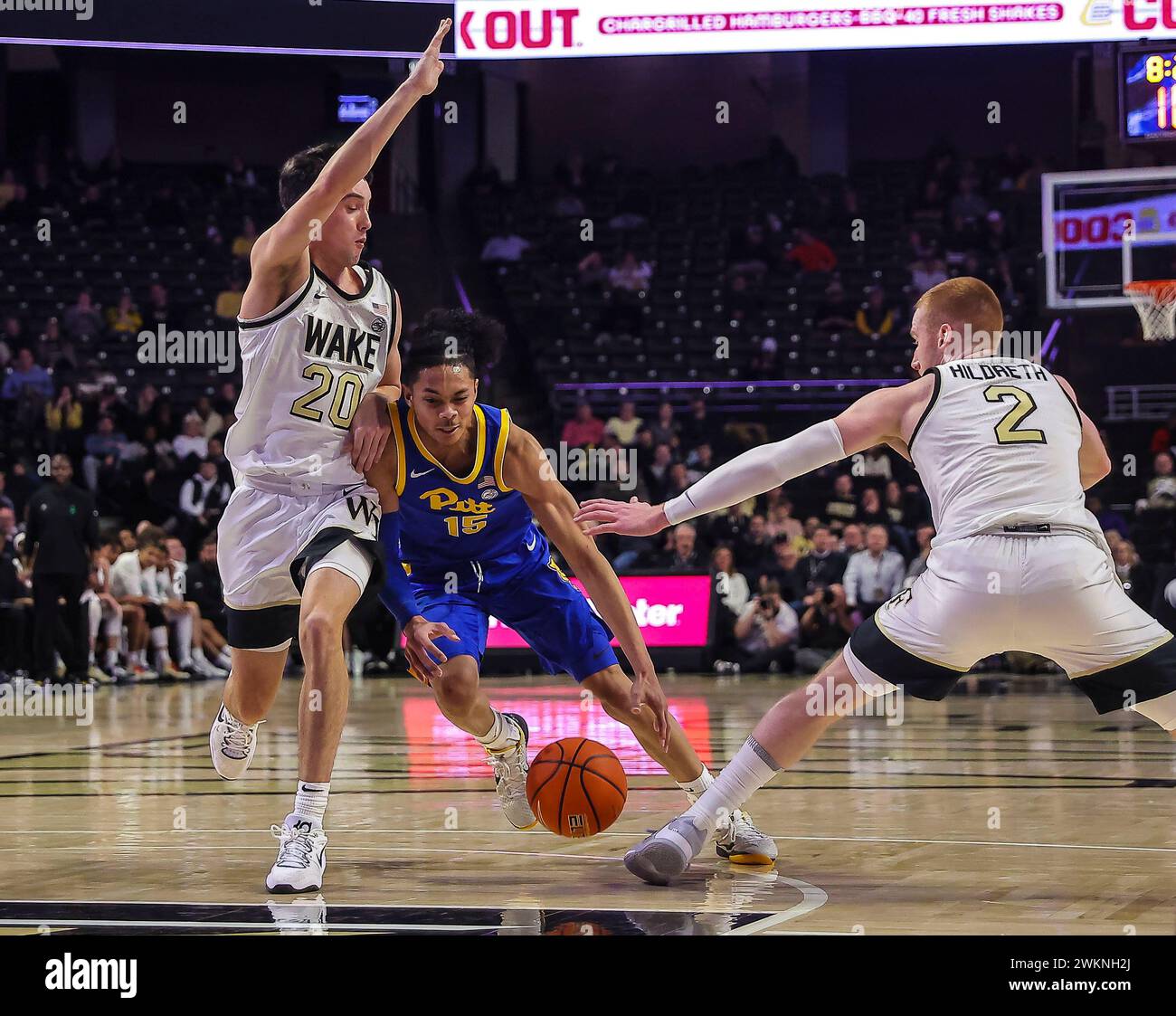 February 20, 2024: Pittsburgh freshman Jaland Lowe (15) drives in ...
