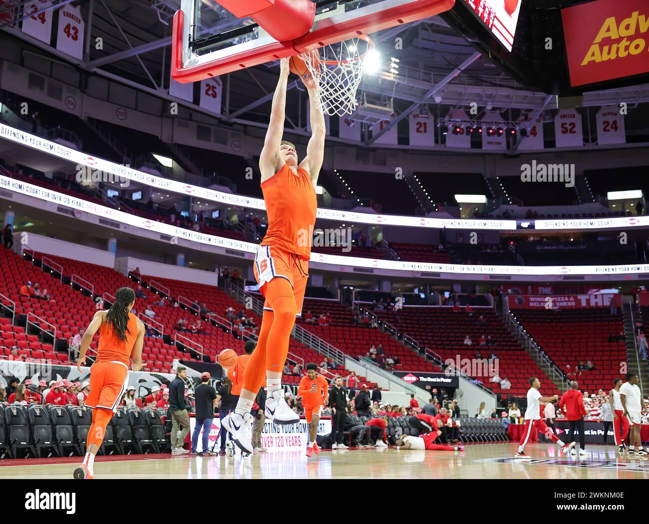 Raleigh, North Carolina, USA. 20th Feb, 2024. Syracuse Orange players ...