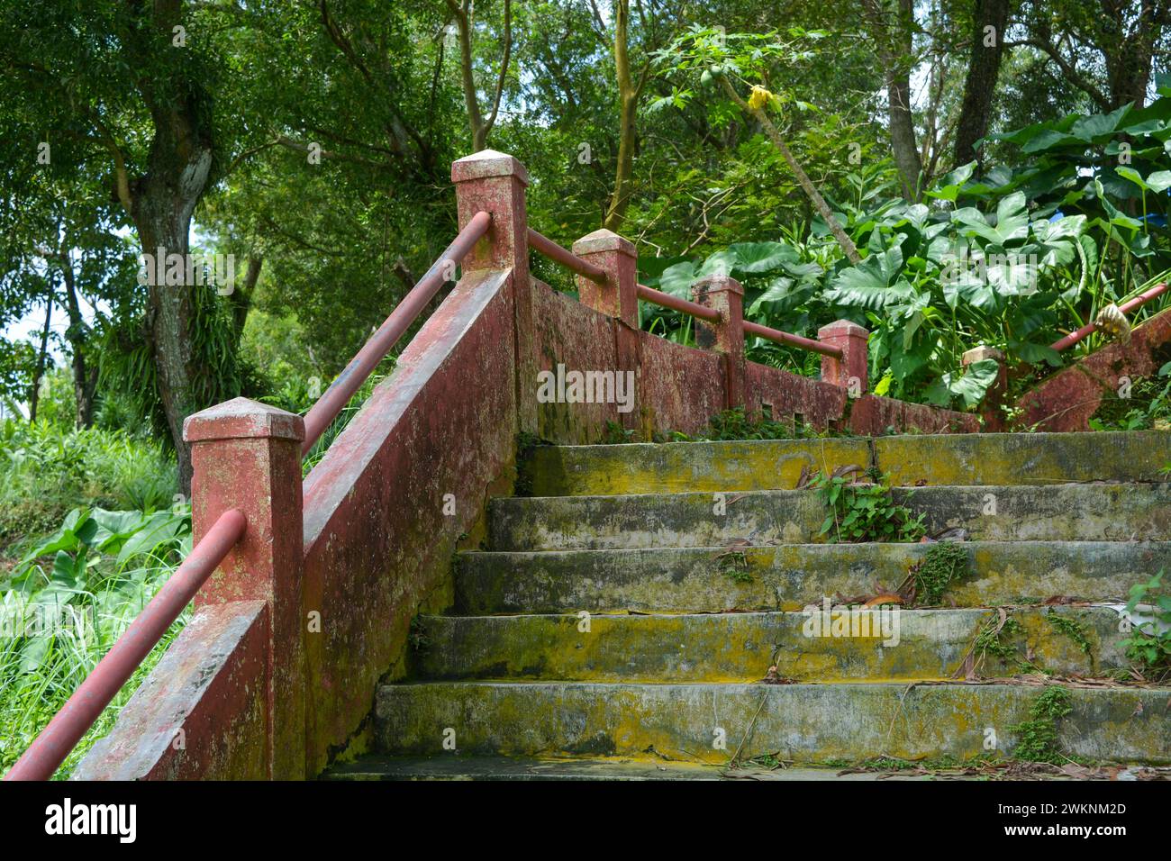 The Wadaslintang Reservoir Dam in Wonosobo, Indonesia Stock Photo - Alamy