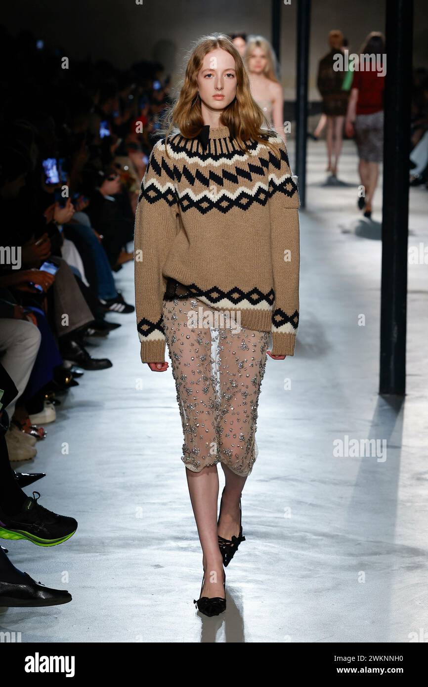 Milan, Italien. 21st Feb, 2024. N21 Fall/Winter 2024 runway during ...