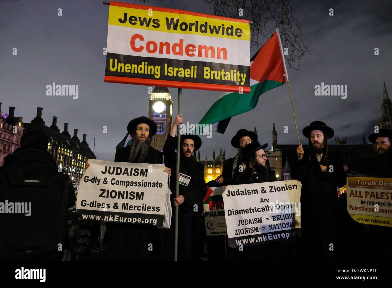 Jews opposing war hi-res stock photography and images - Alamy