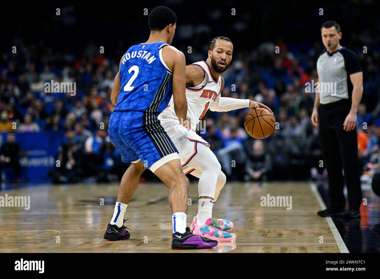 New York Knicks guard Jalen Brunson (11) is defended by Orlando Magic ...