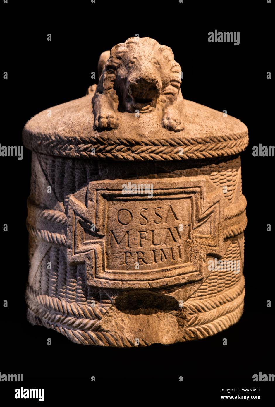 Funerary urn with lid, National Archaeological Museum, Villa Cassis ...