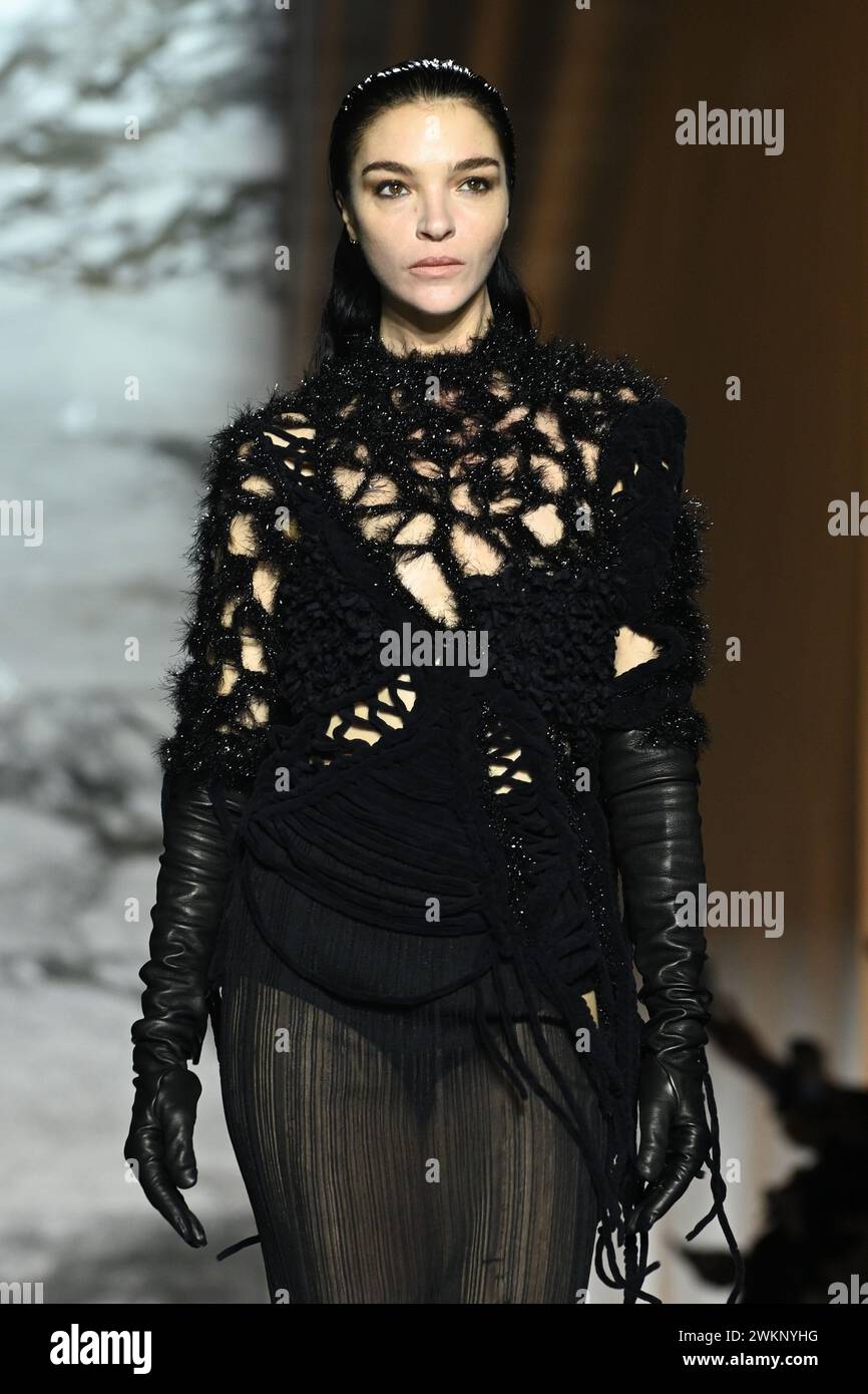 Fashion show roberto cavalli hi-res stock photography and images - Alamy