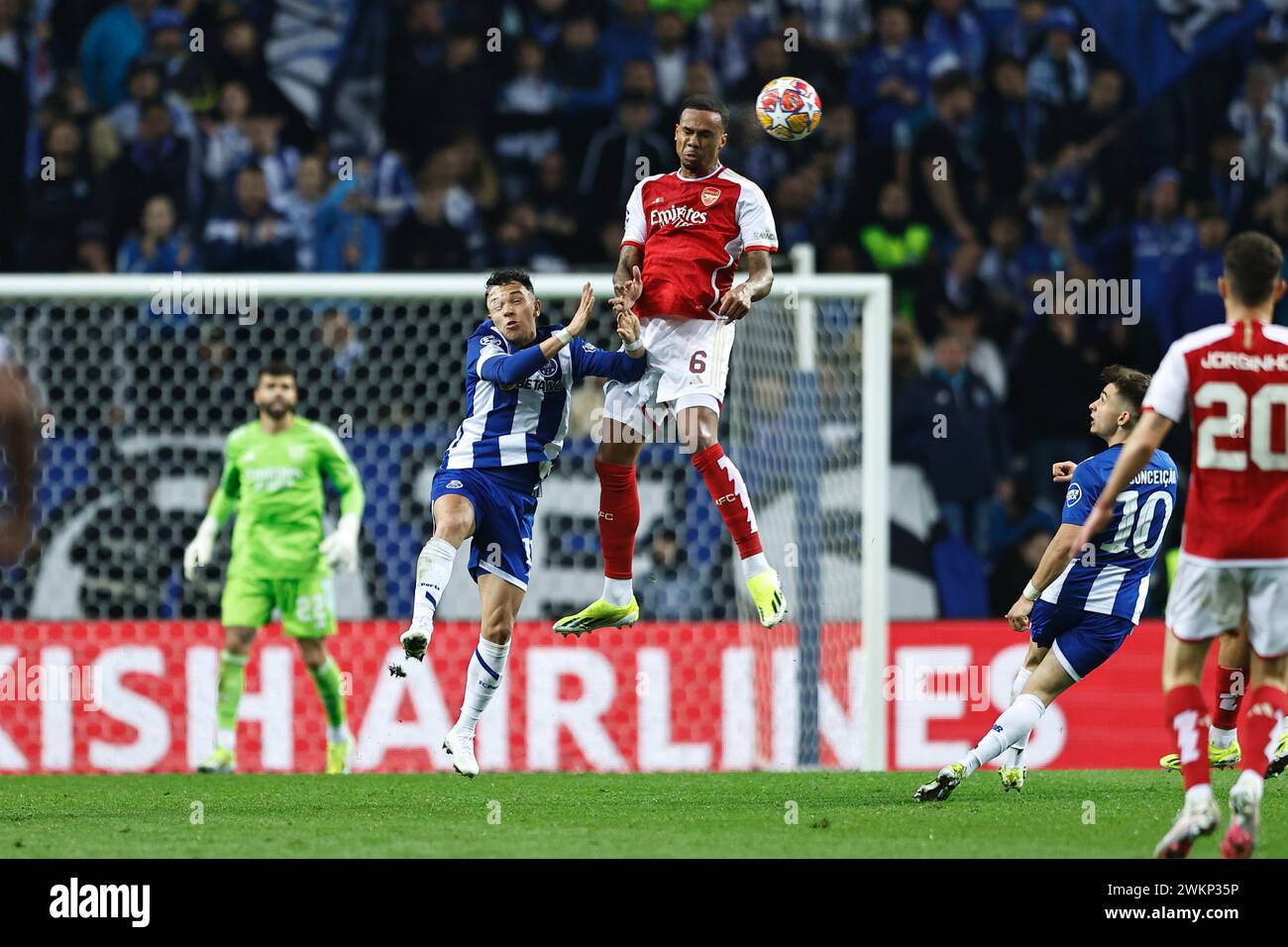 Porto, Portugal. 21st Feb, 2024. (L-R) Pepe (Porto), Gabriel (Arsenal ...