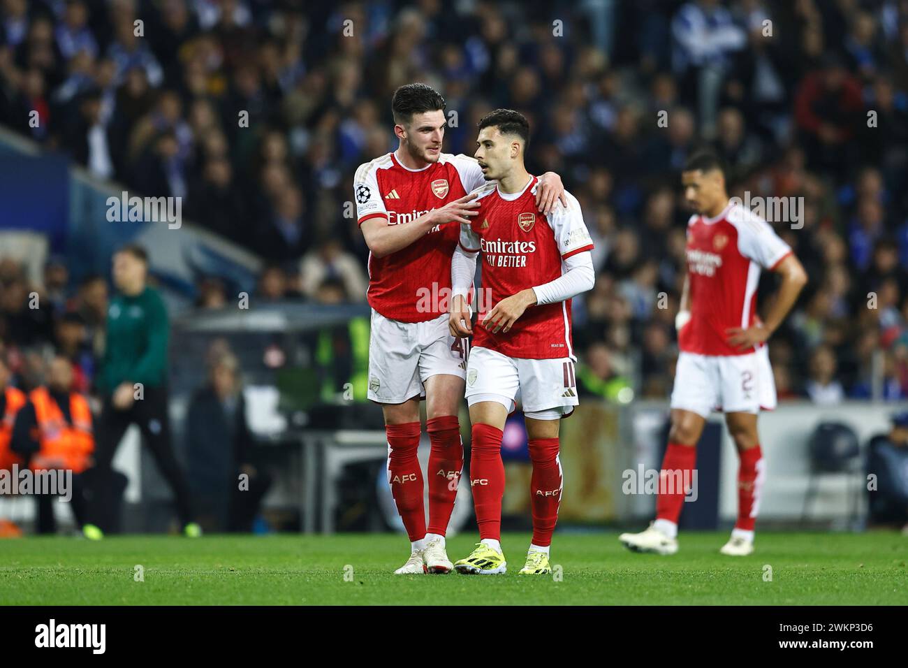 Declan rice gabriel martinelli hi-res stock photography and images - Alamy