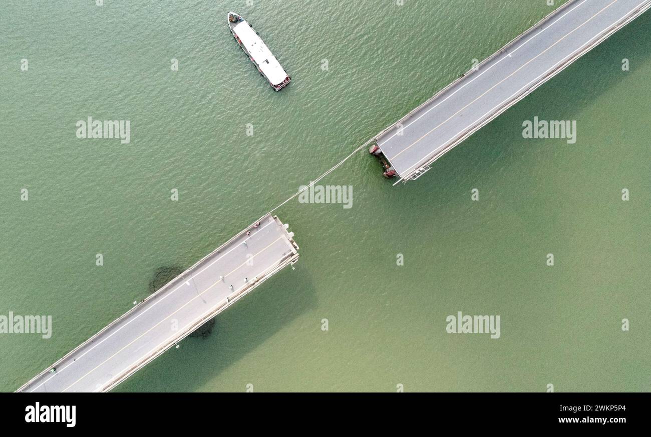 (240222) -- GUANGZHOU, Feb. 22, 2024 (Xinhua) -- An aerial drone photo ...